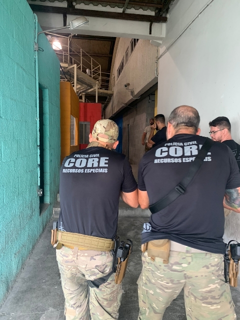 PCES - Policiais da Core participam de treinamento em favela simulada ...